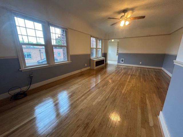 #367 MORLAND APARTMENTS 1 Bedroom Apartment for Rent at 1530 Ne 10th Ave, Portland, OR 97232 Lloyd District