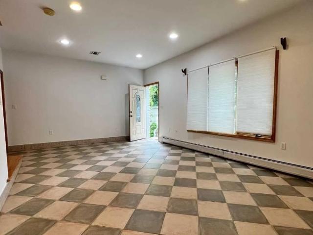 367 Morse Ave # 2