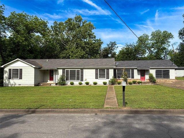 367 N Pecan St, Van, TX 75790