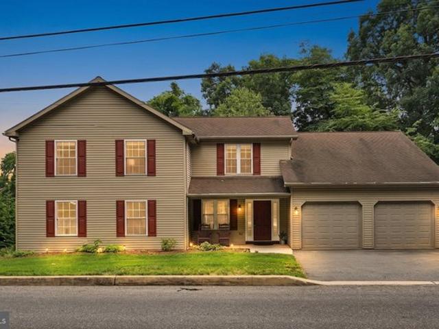 367 Ridge Ave, Ephrata, PA 17522