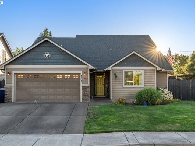 367 Yellowwood St, Junction City, OR 97448