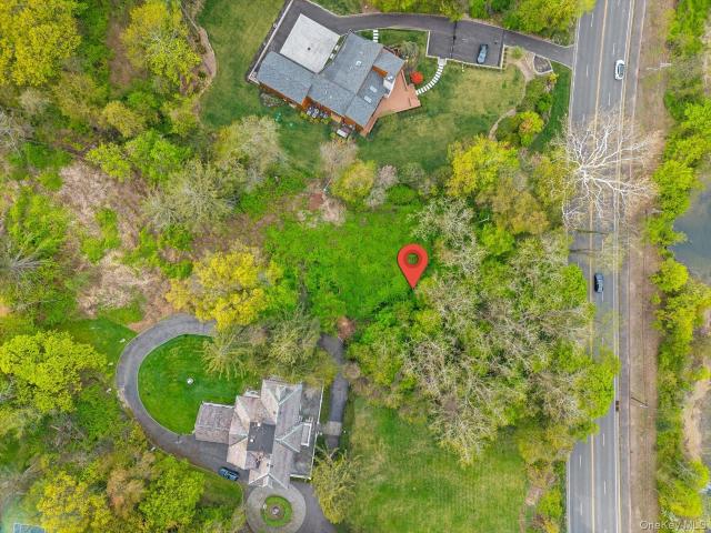 367A E Shore Road
