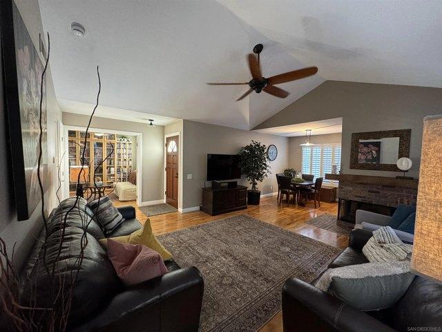 3684 Avocado Village Ct Unit 20, La Mesa, CA 91941