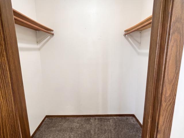 3684 W 4th St 2 Bedroom Apartment for Rent at 3684 W 4th St, Waterloo, IA 50701