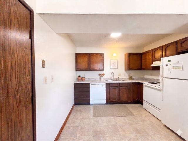 3684 W 4th St