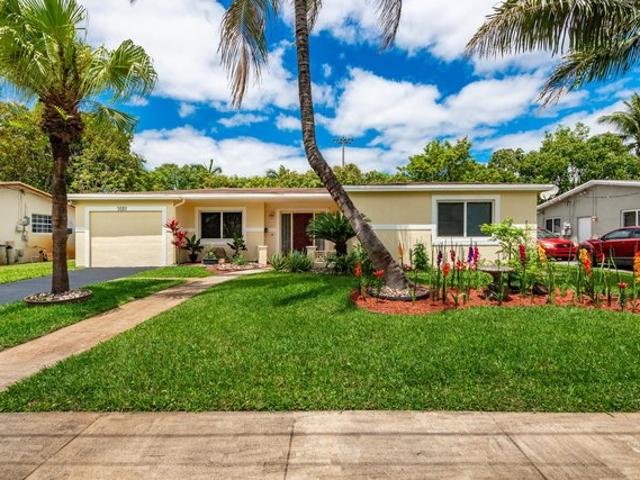 3685 NW 43rd Pl, Lauderdale Lakes, FL 33309