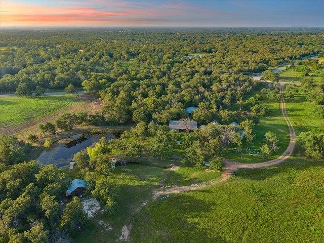 3685 Nixon Lake Rd, Carmine, TX 78932
