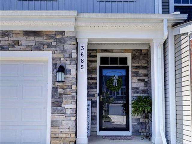 3685 Isaac CIR
