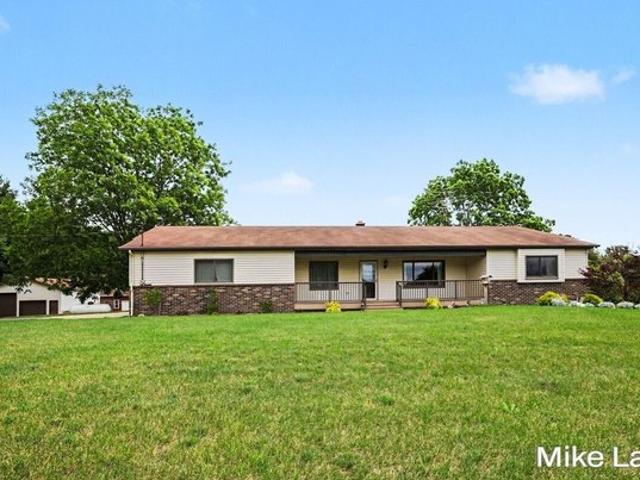 3685 20th St, Dorr, MI 49323