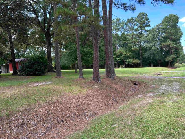 3686 Creek Rd