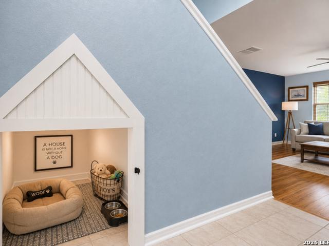 3687 Pebble Bch