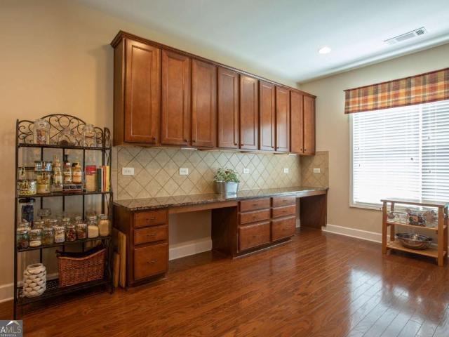 3688 Majestic Oak Drive SW