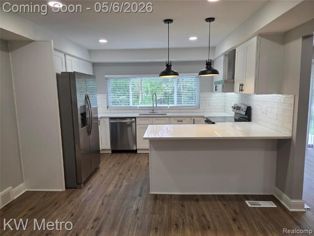 3680 ORIOLE Drive