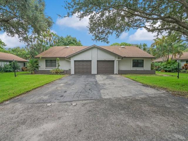 3680 Arelia Dr S, Delray Beach, FL 33445