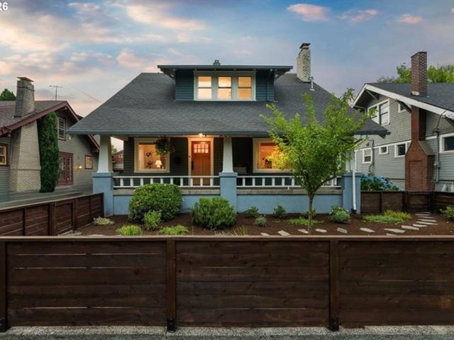 3681 NE Senate St, Portland, OR 97232