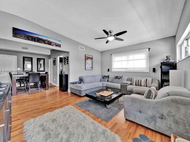 3681 NE 170th St #2 North Miami Beach, FL 33160