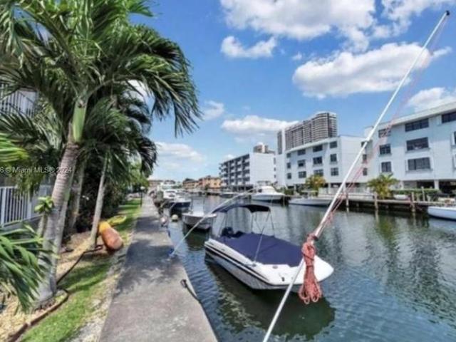3681 NE 170th St #4, North Miami Beach, FL 33160