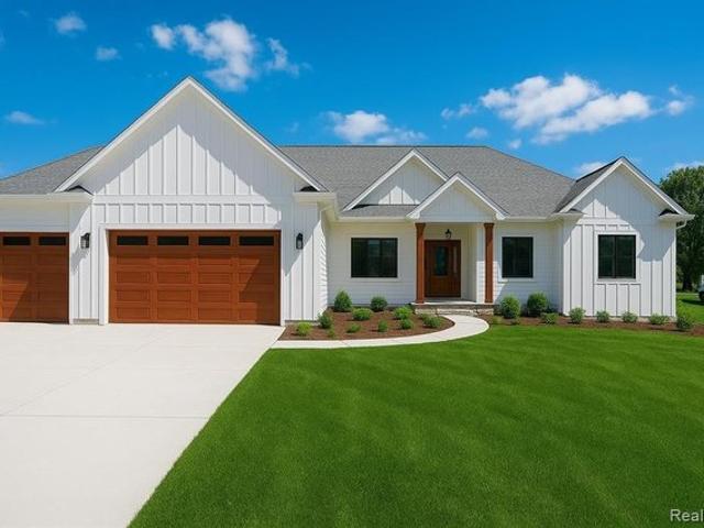 3681 Outback Trl, Putnam Township, MI 48169