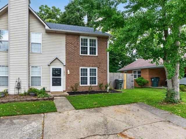 3681 Arbor Dr, Lexington, KY 40517