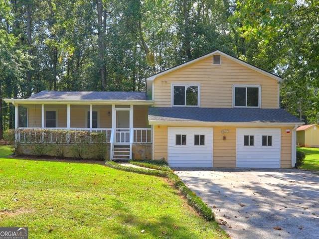 3681 Chestnut Lake Ct, Jonesboro, GA 30236
