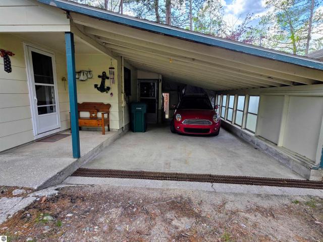 3682 E Cedar Lake Drive