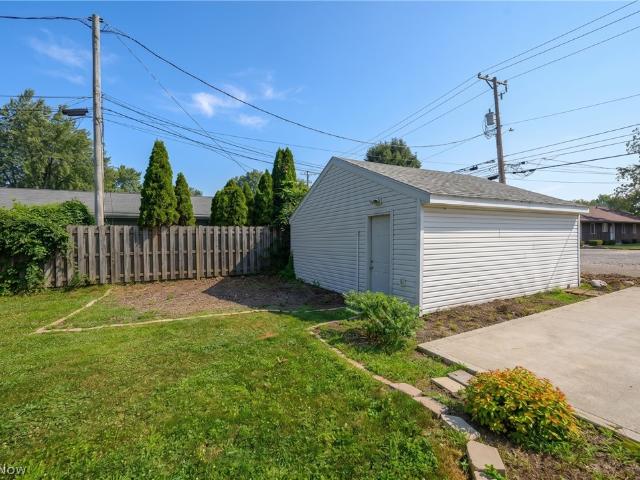 368 4th Drive NW