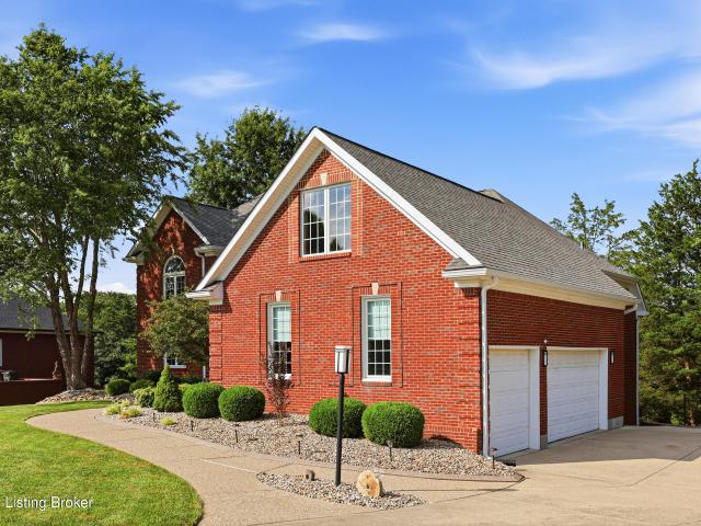 368 Ashford Dr