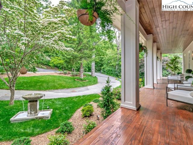 368 Green Hill Woods