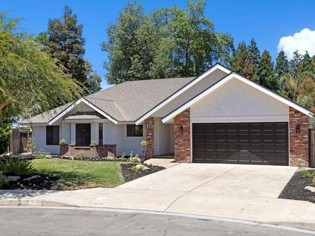 368 E Finch Ct, Fresno, CA 93730