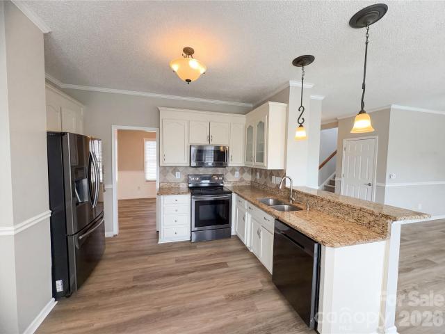368 Holstein Dr, Dallas, NC 28034 | MLS #4350