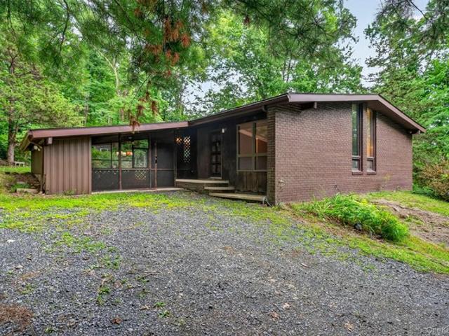 368 Old Dutch Hollow Rd, Greenwood Lake, NY 10925