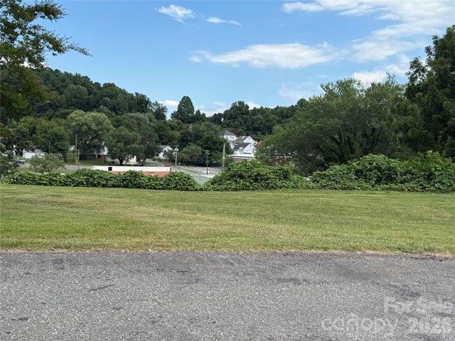 368 Morehead Rd, Marion, NC 28752