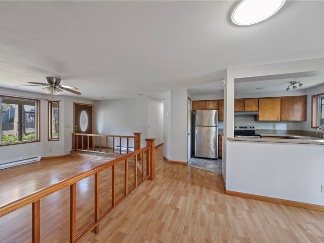 368 NW Columbia Drive