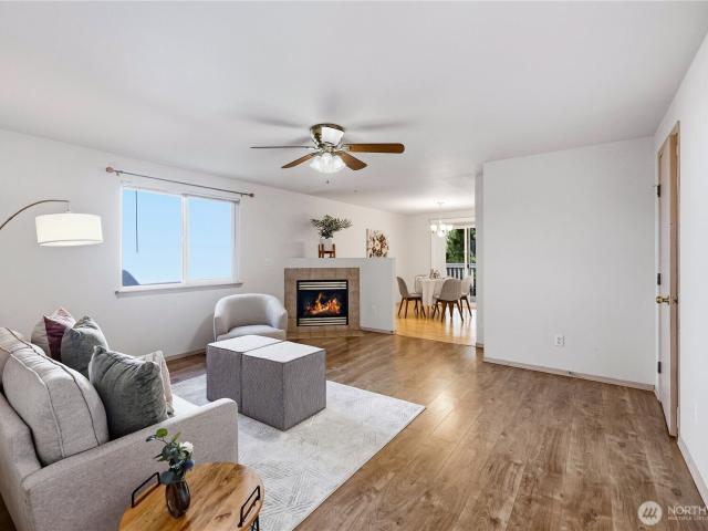 368 NW Grandstand St, Bremerton, WA 98311 | MLS #2513 | Compass