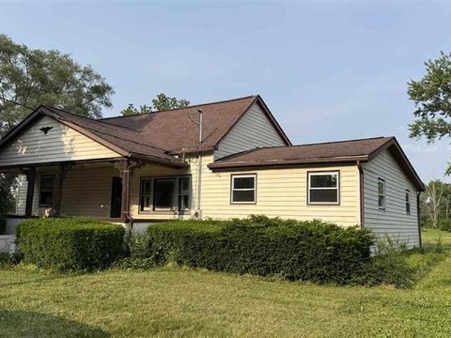 368 S Jackson St, Clinton, IN 47842