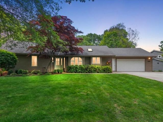 368 S Lakeshore Dr, Holland, MI 49424