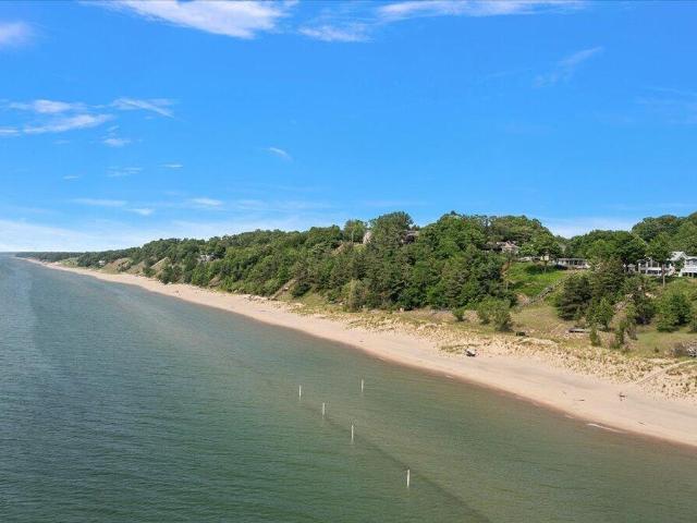 368 S Lakeshore Drive