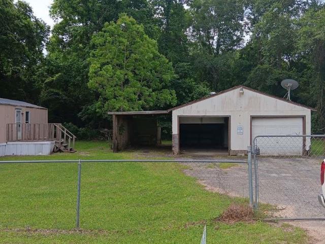 368 Pine Ridge Dr, Cleveland, TX 77327 | MLS #87110 | Compass