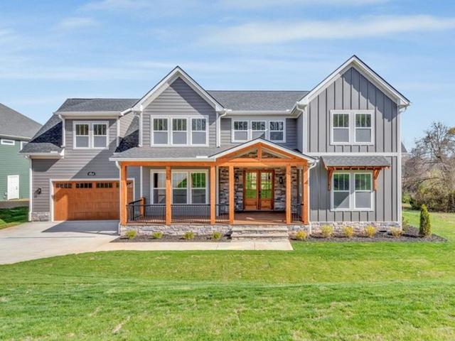 368 Reflection Dr, Lyman, SC 29365