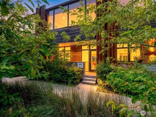 368 Wills Ln NW, Bainbridge Island, WA 98110