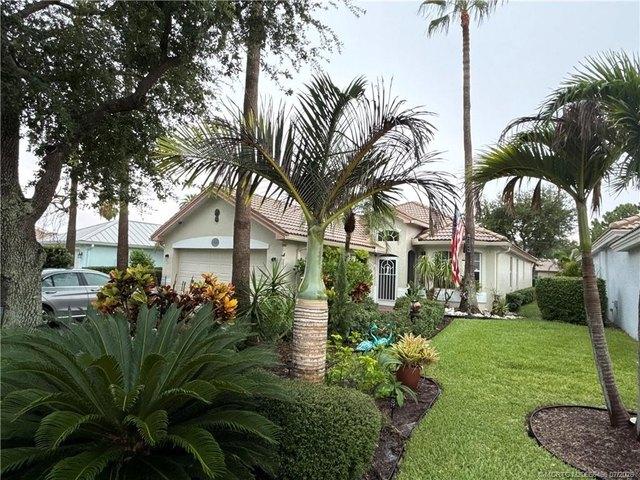 3694 NW Pin Oak Dr, Jensen Beach, FL 34957