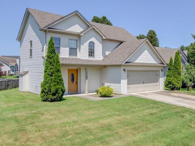 3694 Nadia Dr, Clarksville, TN 37040