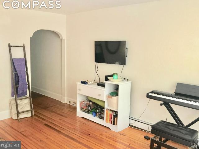 3694 Calumet St 1, Philadelphia, PA