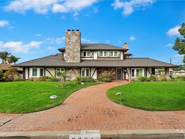 3694 Parkside Dr, San Bernardino, CA 92404