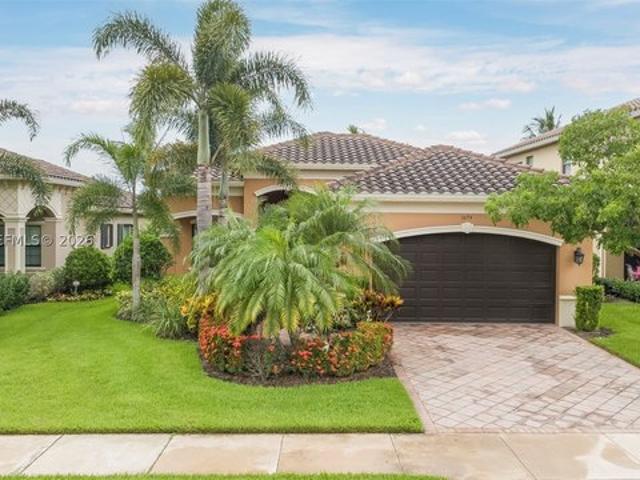 3694 Pleasant Springs Dr, Naples, FL 34119