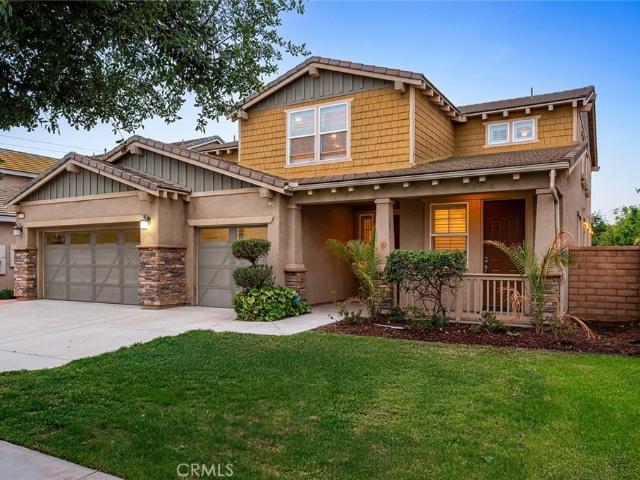 3694 S Grower Avenue