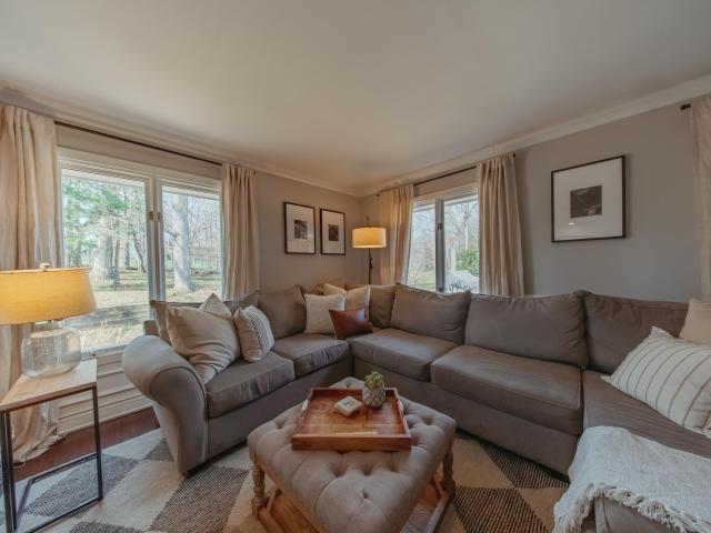3695 Mary Cliff Ln