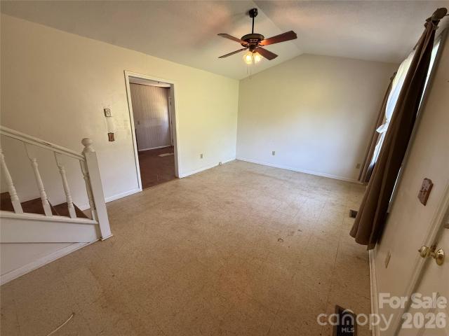 3695 Commanche Court