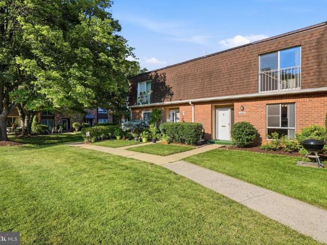 3695 Persimmon Circle