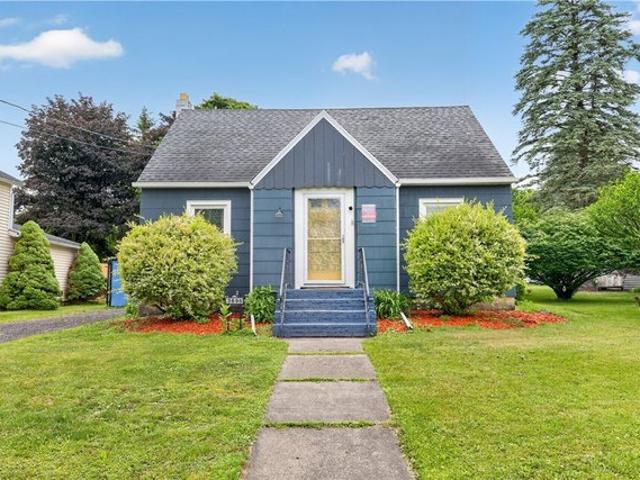 3695 S Main St, Marion, NY 14505